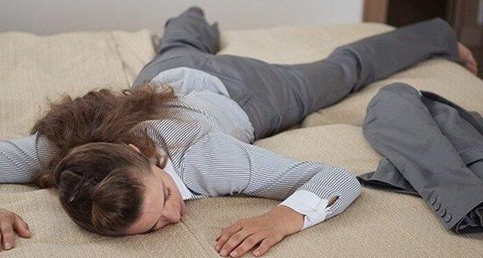 Tubuh Mudah Lelah? Ini 9 Penyebab dan Cara Mengatasinya